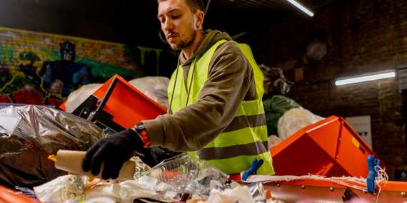 Sorter job description: Missions, training and qualifications