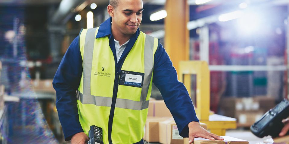 Préparateur de commande : fiche métier, salaire et missions